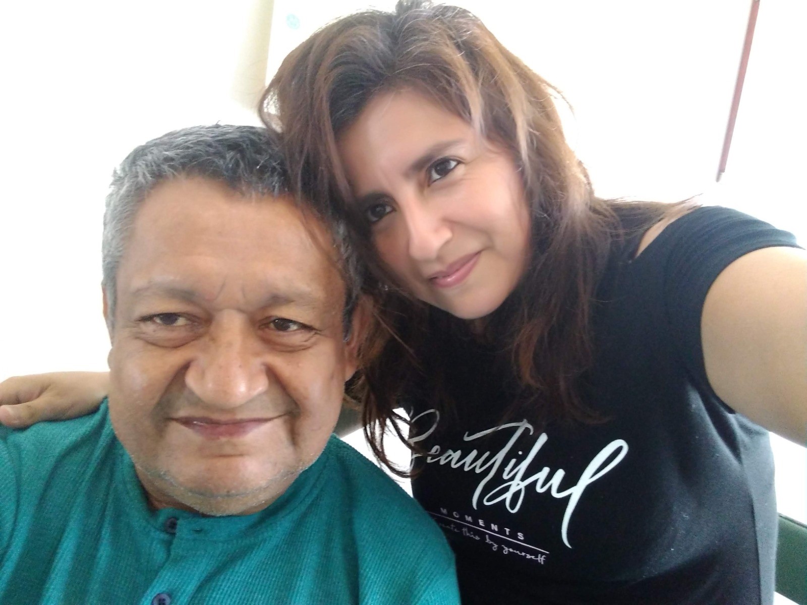 A mi amado Eloy, a la dimensión de su escritura y a su eternura ...